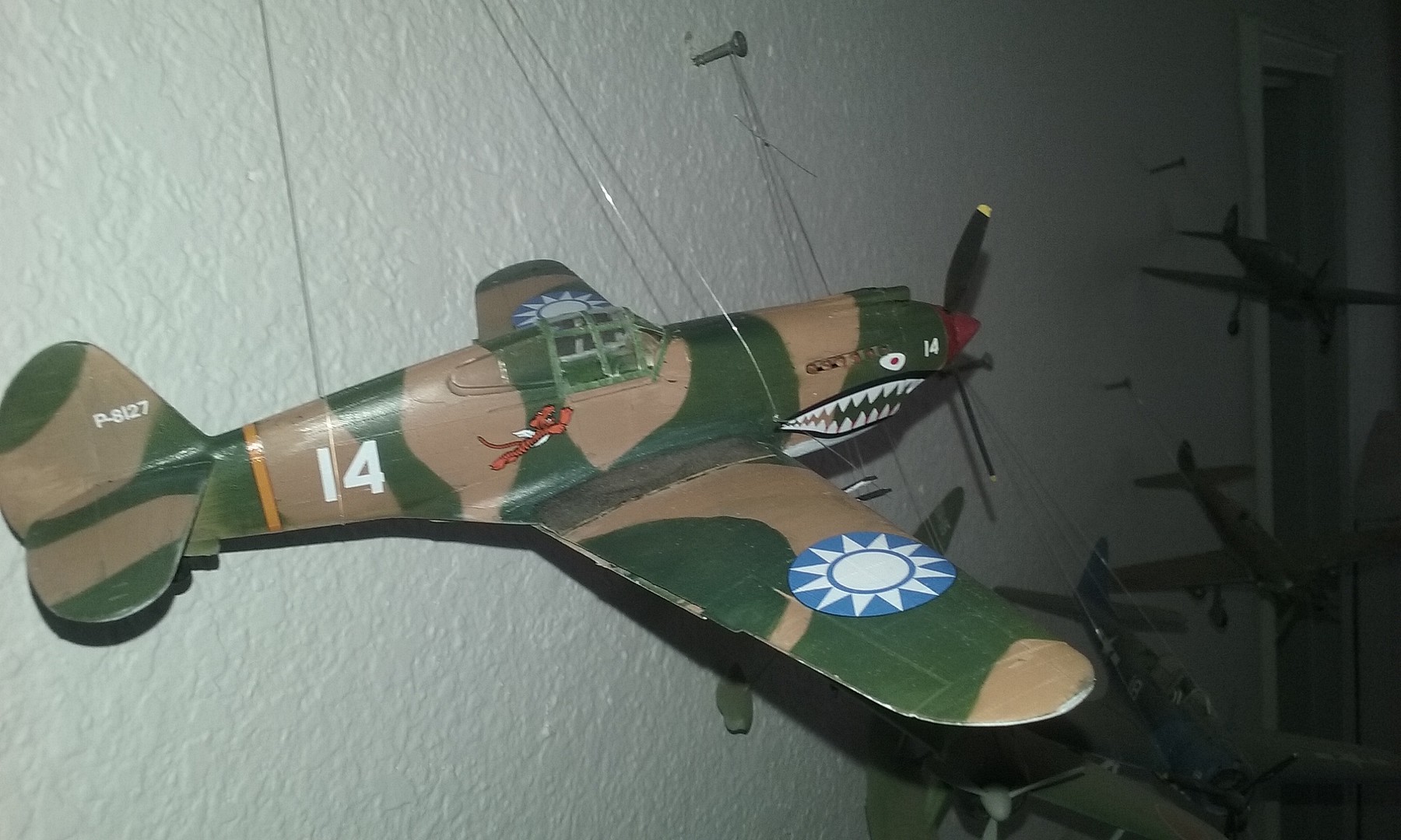 P40B Tiger Shark Aircraft -- Plastic Model Airplane Kit -- 1/48 Scale ...