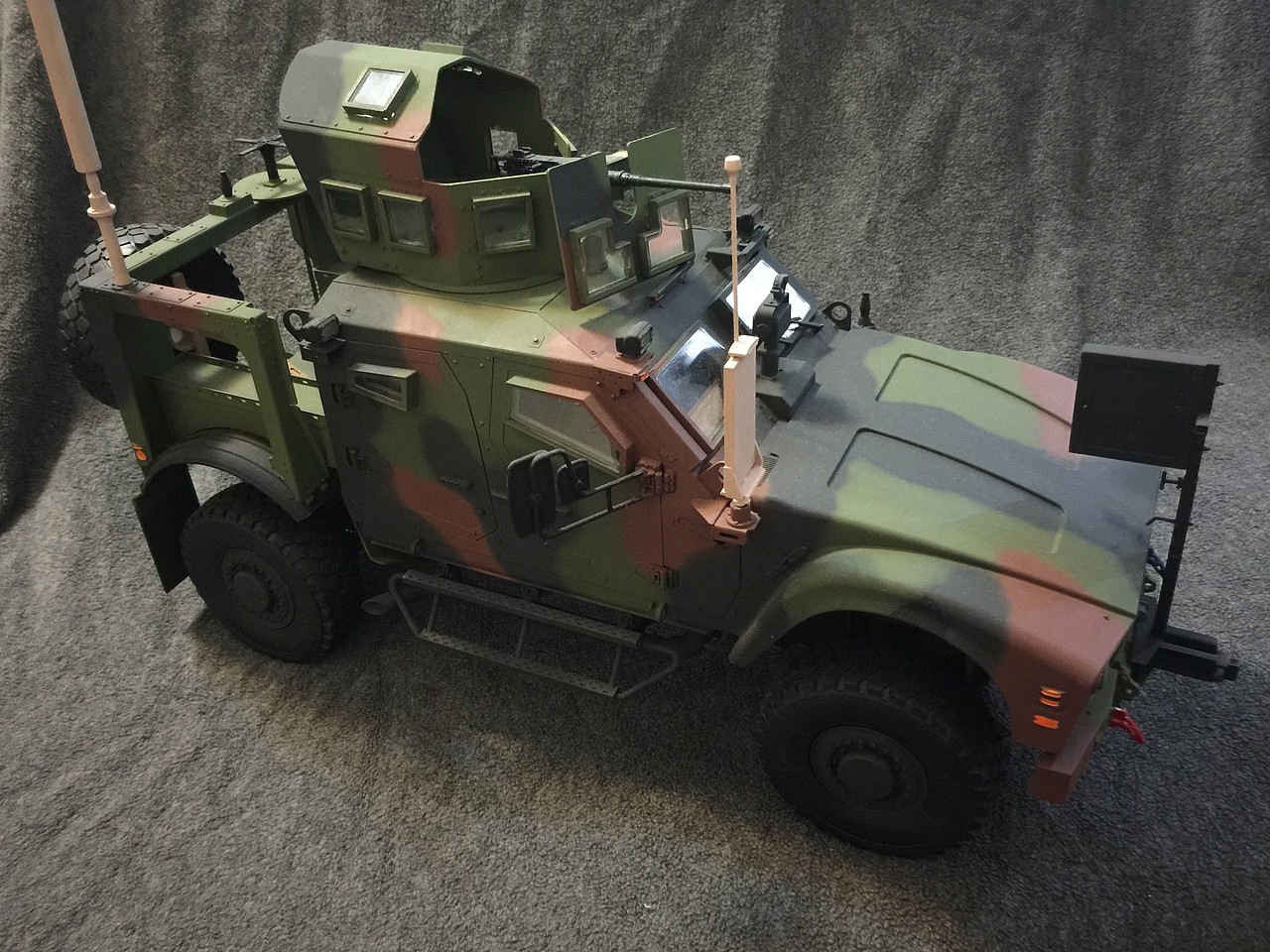 US M-ATV MRAP (Mine Resistant) Vehicle -- Plastic Model Military ...