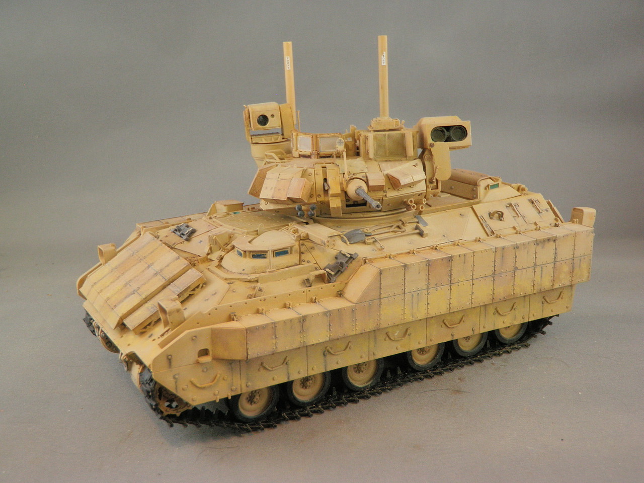 Gallery Pictures Meng M3A3 Bradley with Busk III Plastic Model Military ...