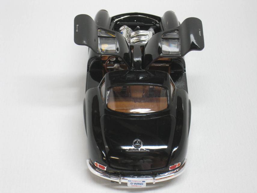 Mercedes-Benz SLS AMG -- Plastic Model Car Kit -- 1/24 Scale -- #07100 ...