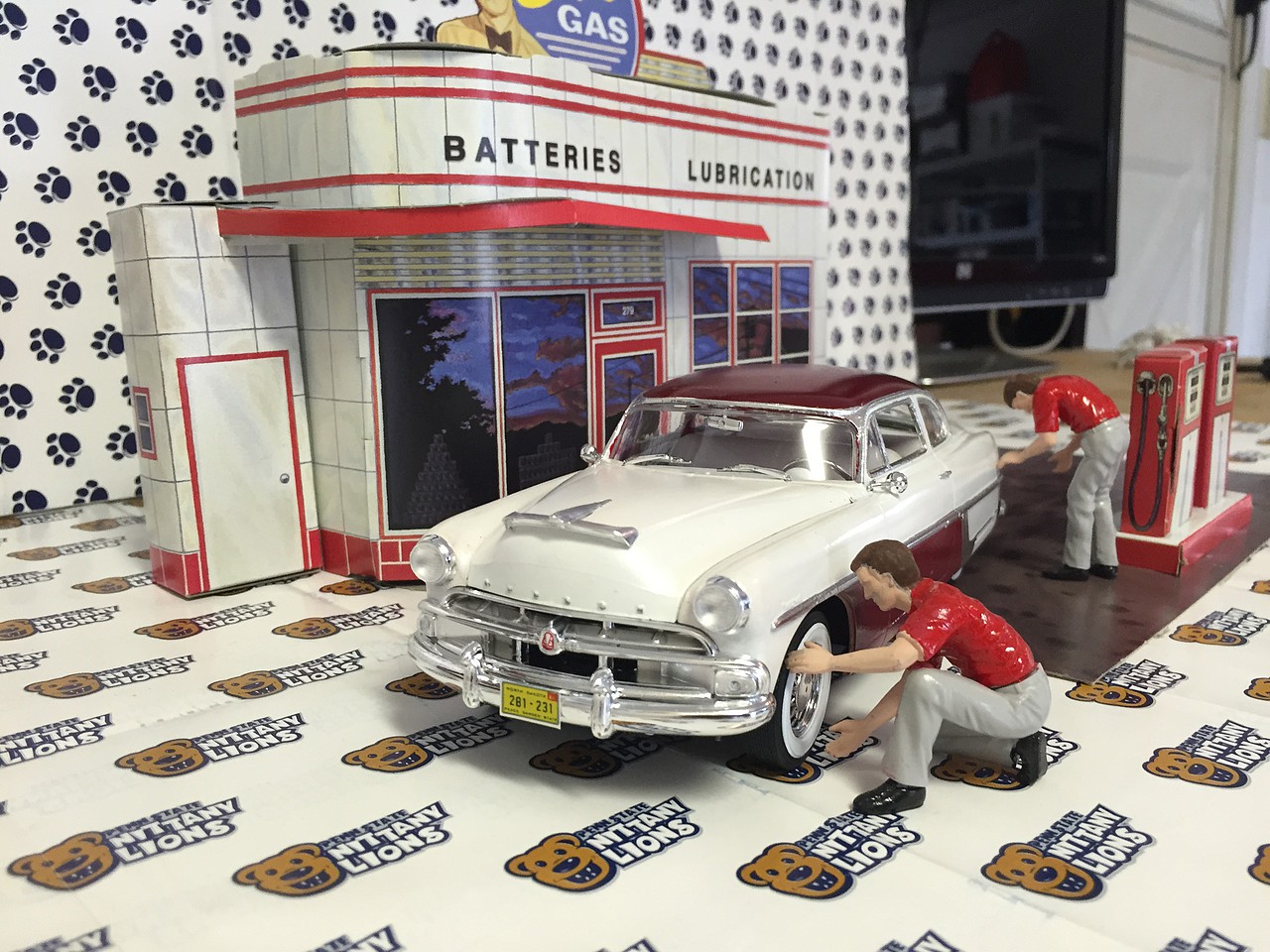 1954 Hudson Hornet Coupe -- Plastic Model Car Kit -- 1/25 Scale ...