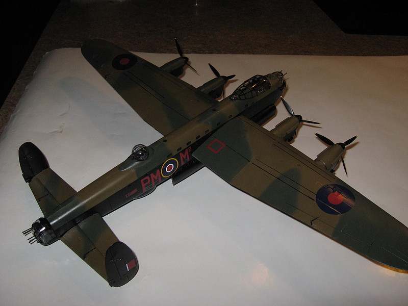 Avro Lancaster B Mk.I/III Bomber Aircraft -- Plastic Model Airplane Kit ...