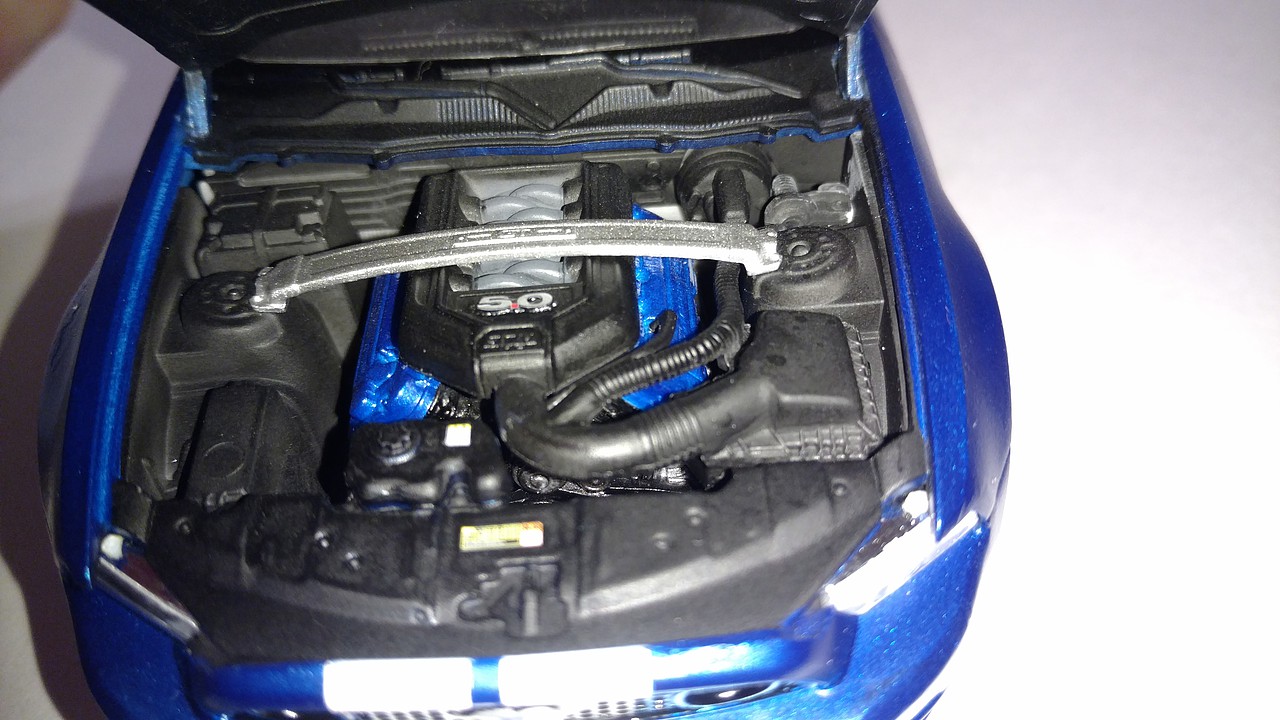 Mustang GT -- Plastic Model Car Kit -- 1/25 Scale -- #854379 pictures ...