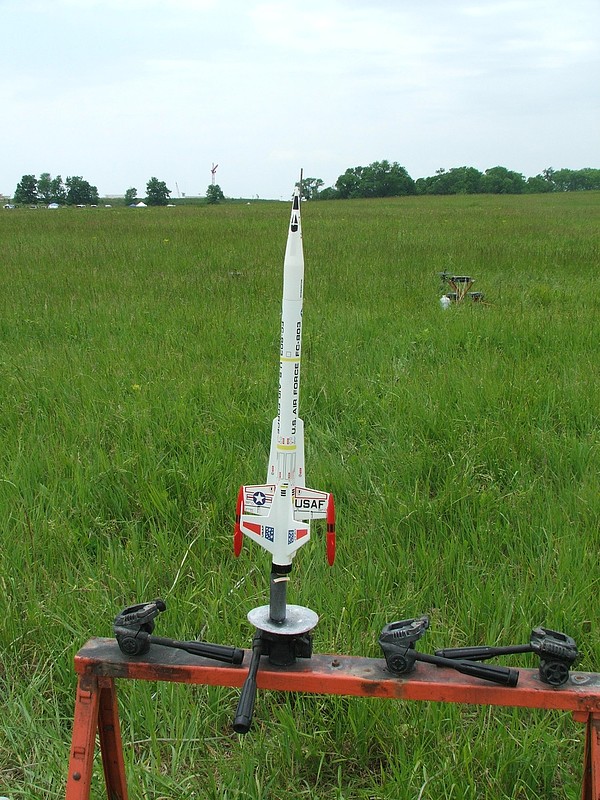 Interceptor Model Rocket Kit -- Level 2 Model Rocket Kit -- #1250 pictures by wallyum ( Ft ...