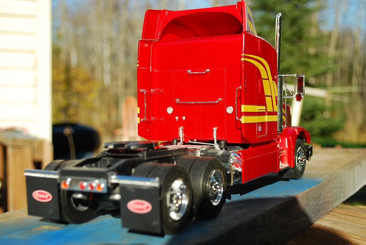 Peterbilt 377A/E Tractor Cab -- Plastic Model Truck Kit -- 1/24 Scale ...