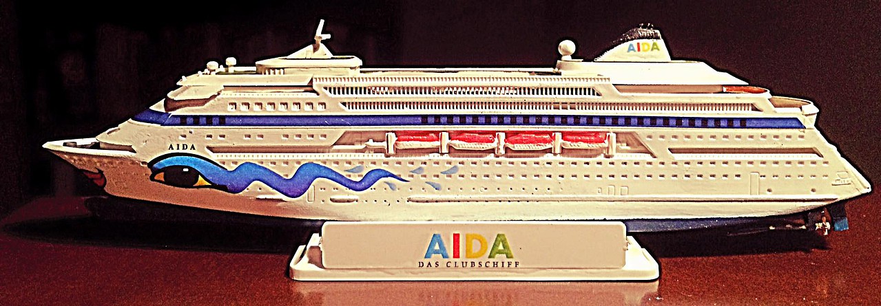 Aida Cruiseship -- Plastic Model Commercial Ship Kit -- 1/1200 Scale ...