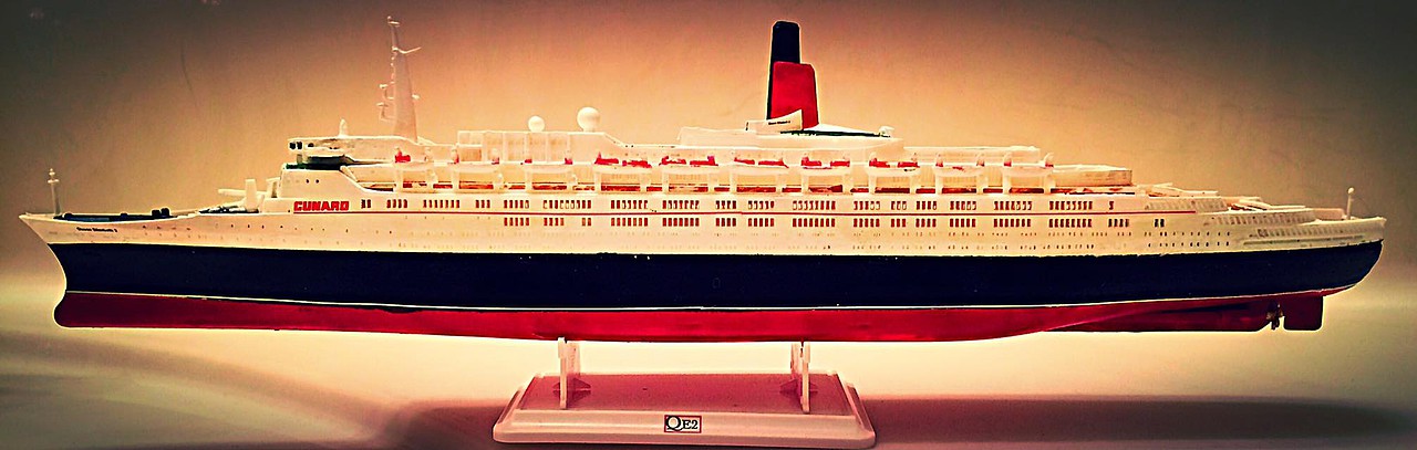 Gallery Pictures Revell-Germany Queen Elizabeth II Plastic Model ...