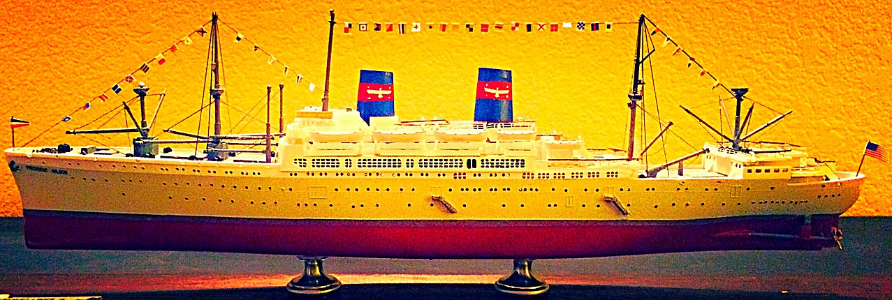 Presidents Liner Cruiseship -- Plastic Model Commercial Ship Kit -- 1/ ...
