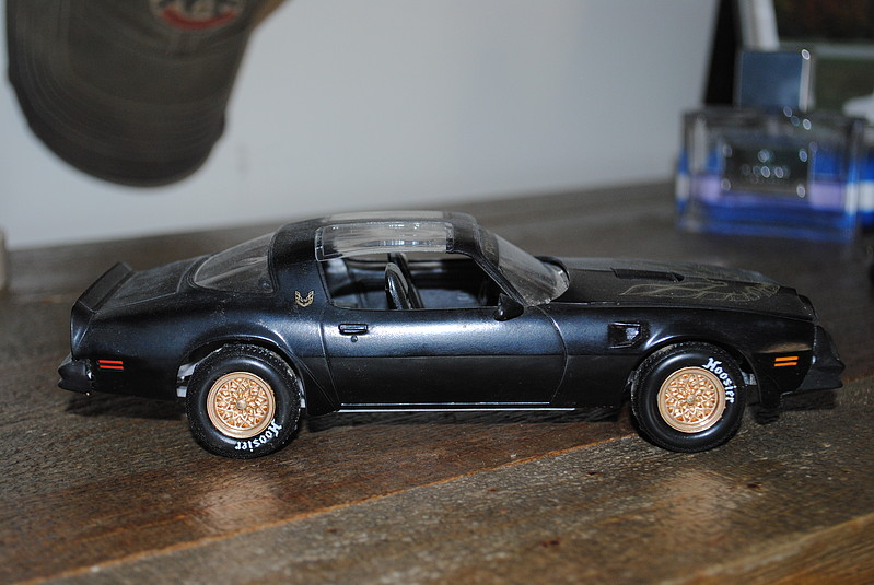 1978 Pontiac Firebird 3'n1 -- Plastic Model Car Kit -- 1/24 Scale ...