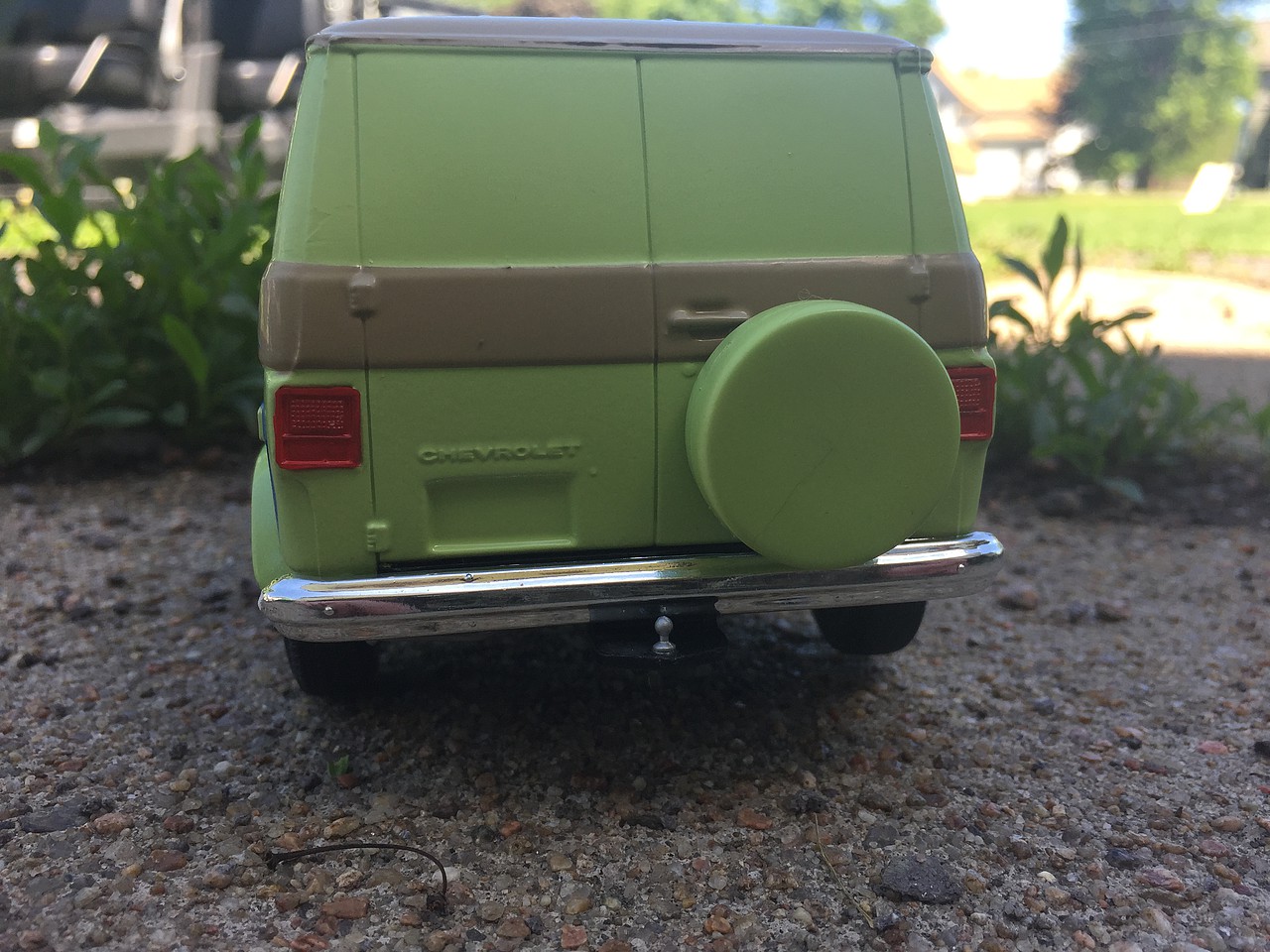 1977 Chevy Van -- Plastic Model Truck Kit -- 1/24 Scale -- #857221 ...