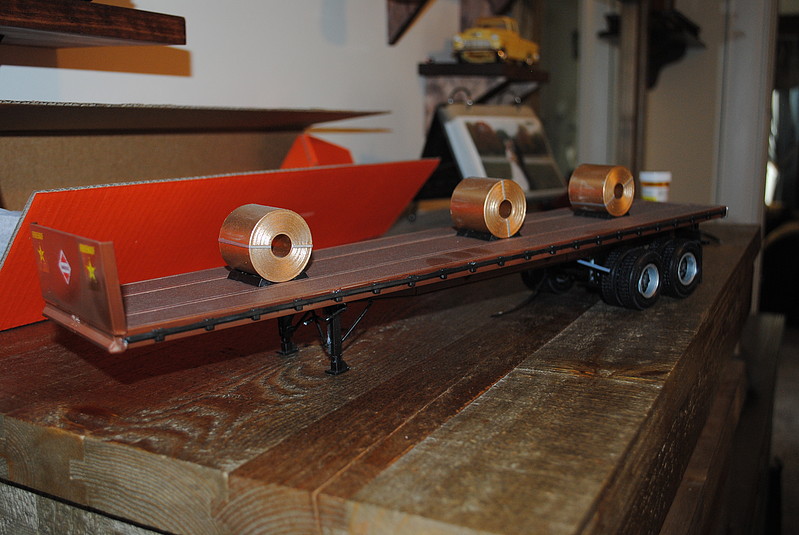 Fruehauf Flatbed Trailer -- Plastic Model Semi Trailer Kit -- 1/25 ...