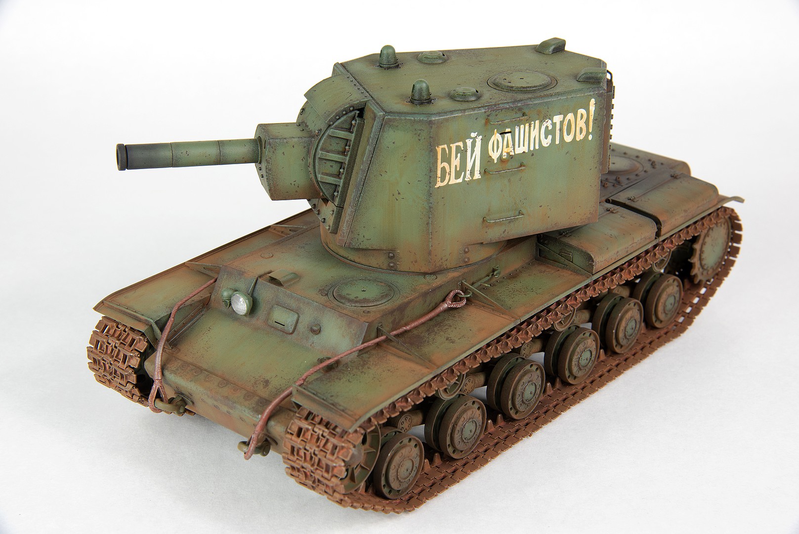 Russian KV-2 Model 1939 Big Turret Tank -- Plastic Model Military ...