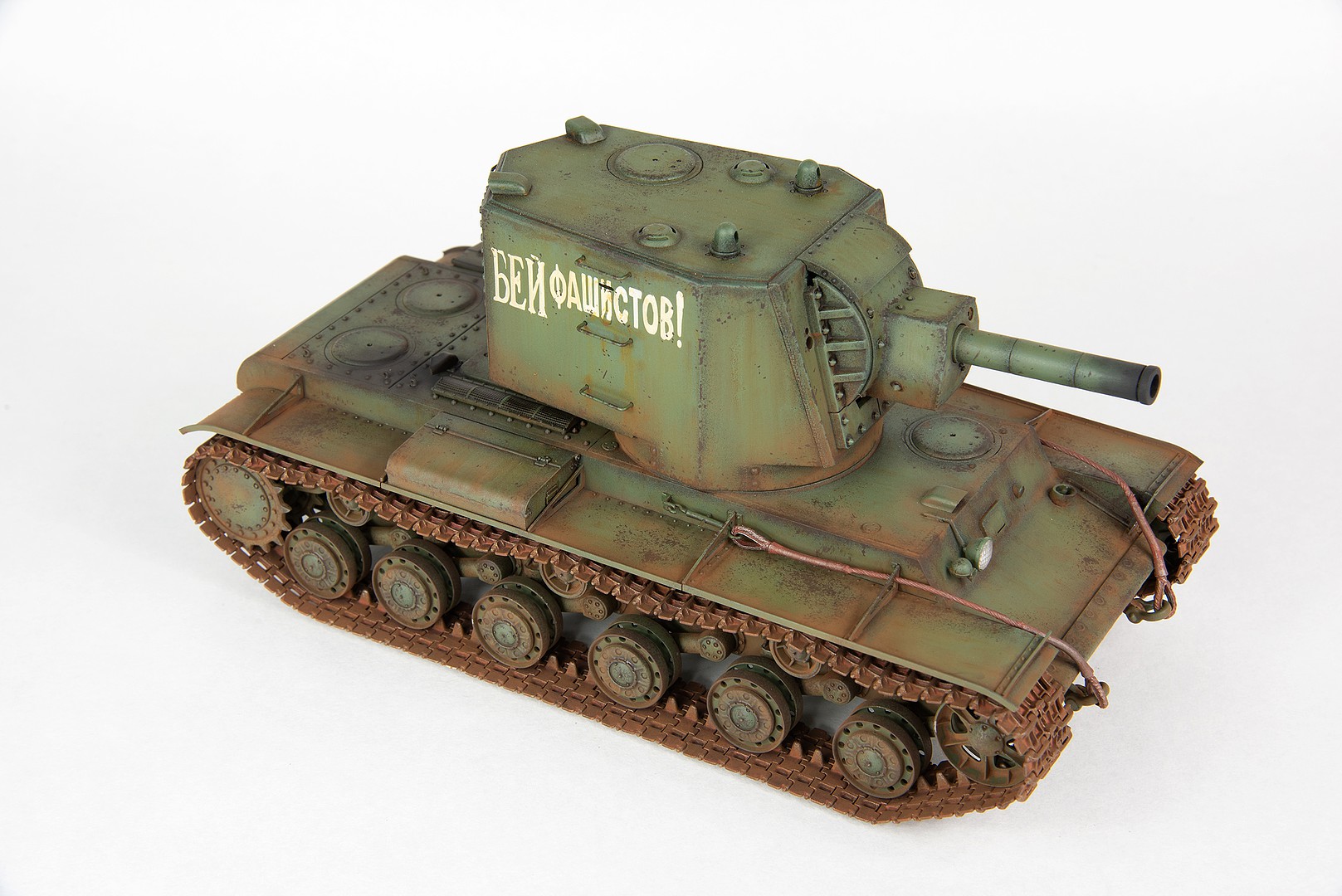 Russian KV-2 Model 1939 Big Turret Tank -- Plastic Model Military ...