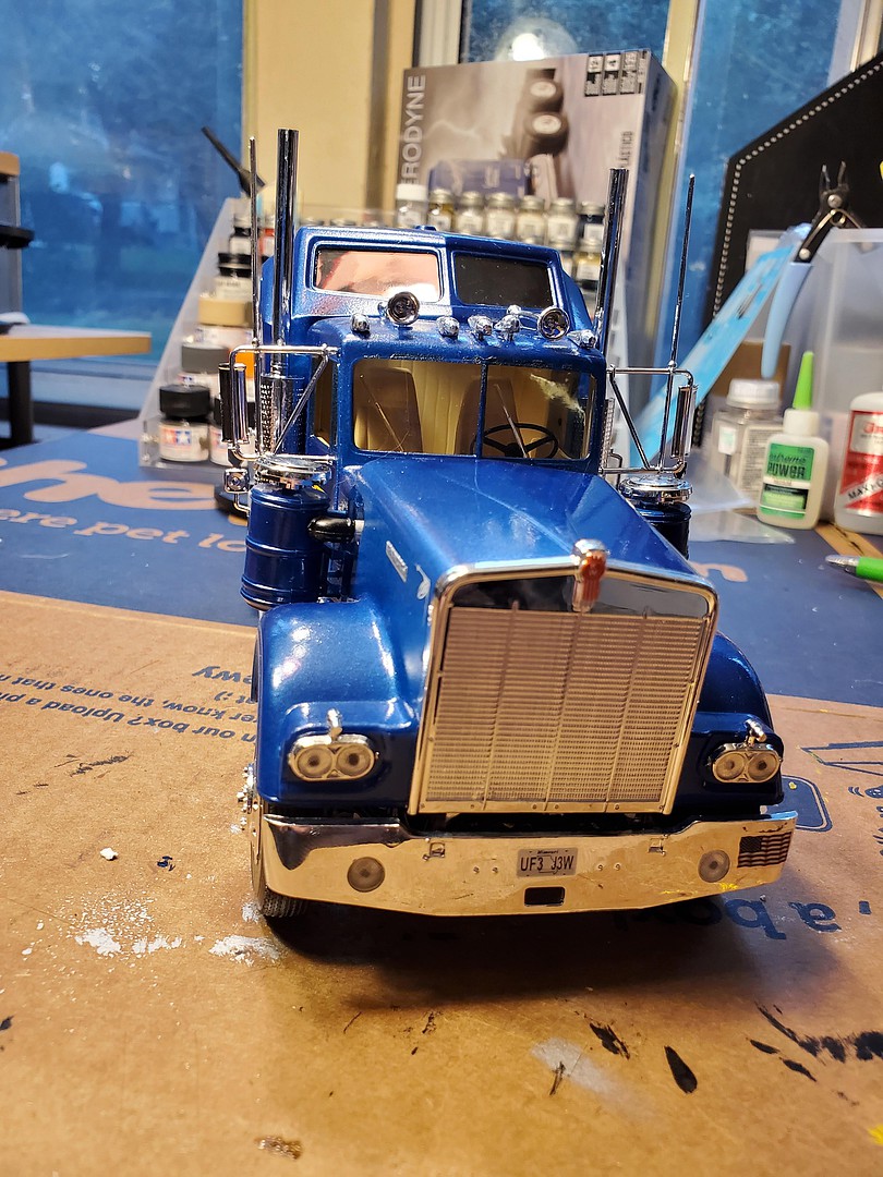 Kenworth W900 -- Plastic Model Truck Kit -- 1/25 Scale -- #851507 ...