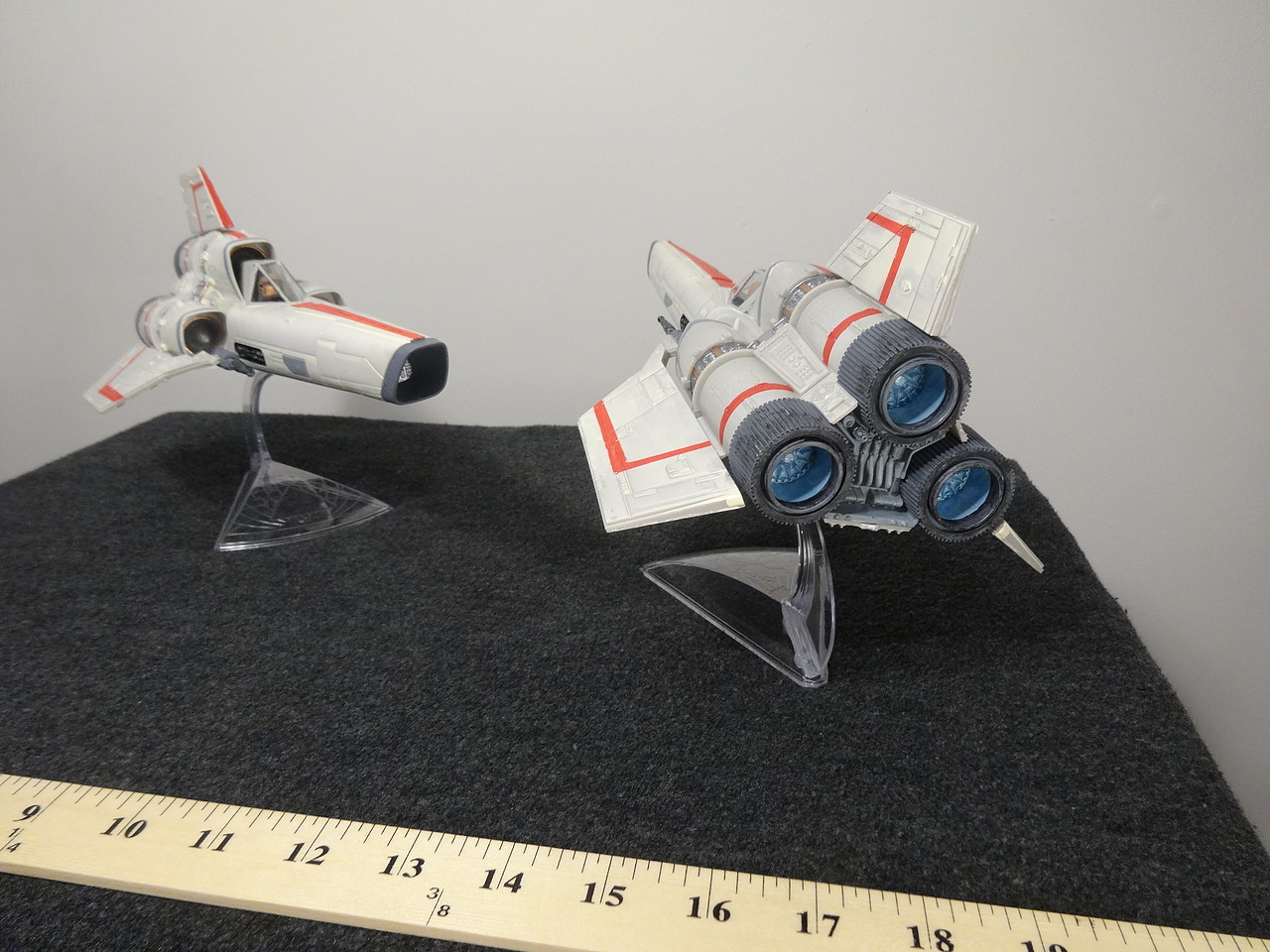 Battlestar Galactica Original MKI Viper -- Science Fiction Plastic ...