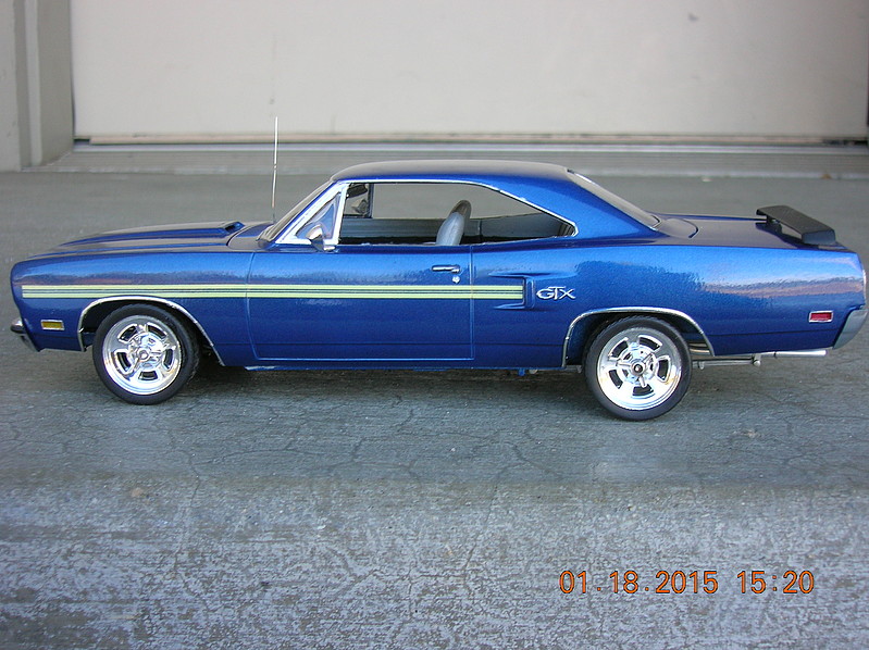 1970 Plymouth Road Runner -- Plastic Model Car Kit -- 1/24 Scale ...