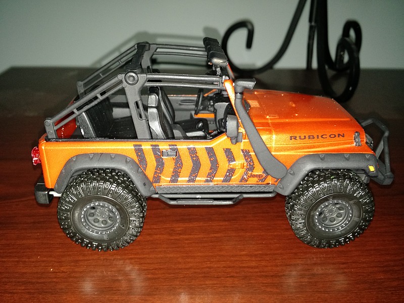 2003 Jeep Rubicon -- Plastic Model Car Kit -- 1/25 Scale -- #854053 ...