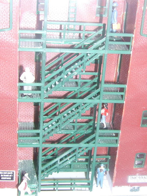 Parkview Terrace Background Building - Kit -- HO Scale Model Railroad ...
