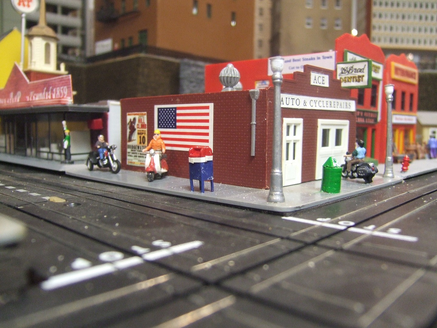 Born To Ride -- Autoscene -- HO Scale Model Railroad Vehicle -- #as5549 ...