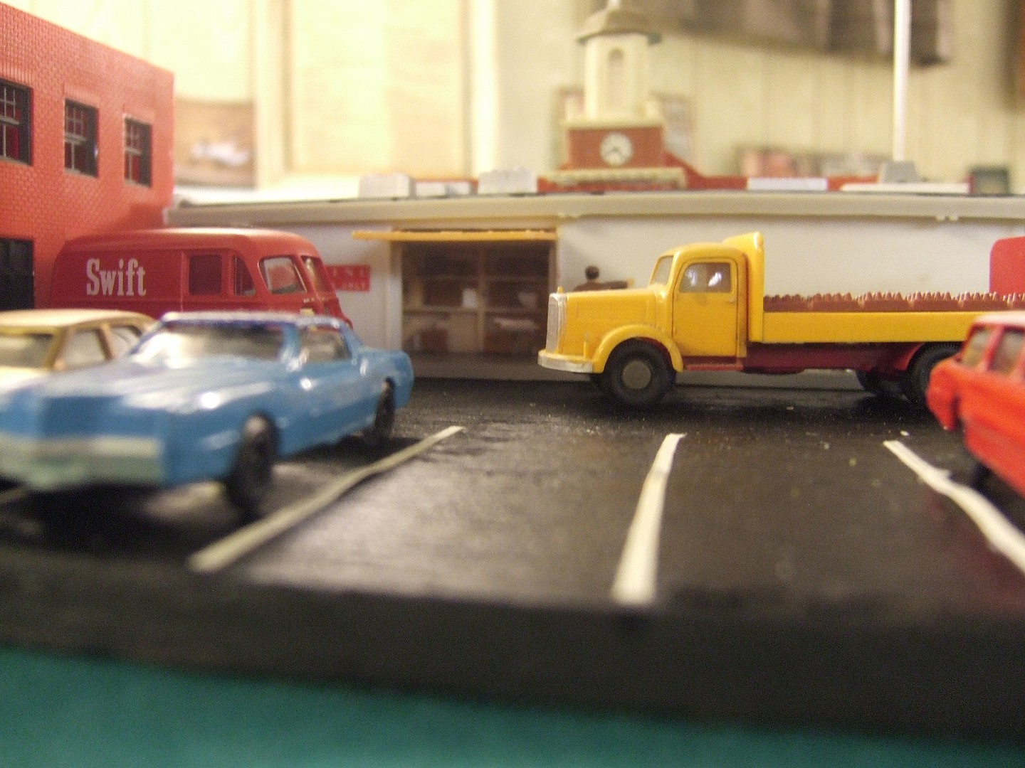 International Harvester Metro Delivery Van Swift -- HO Scale Model ...