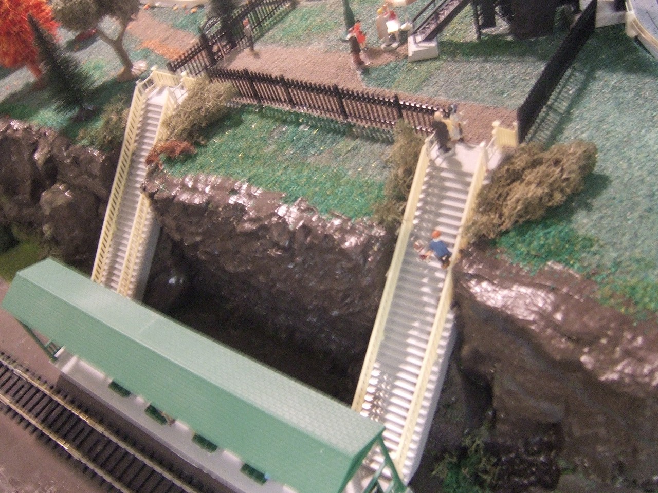 Rock Mold Rock Face -- Model Railroad Mold Accessory -- #c1248 pictures ...