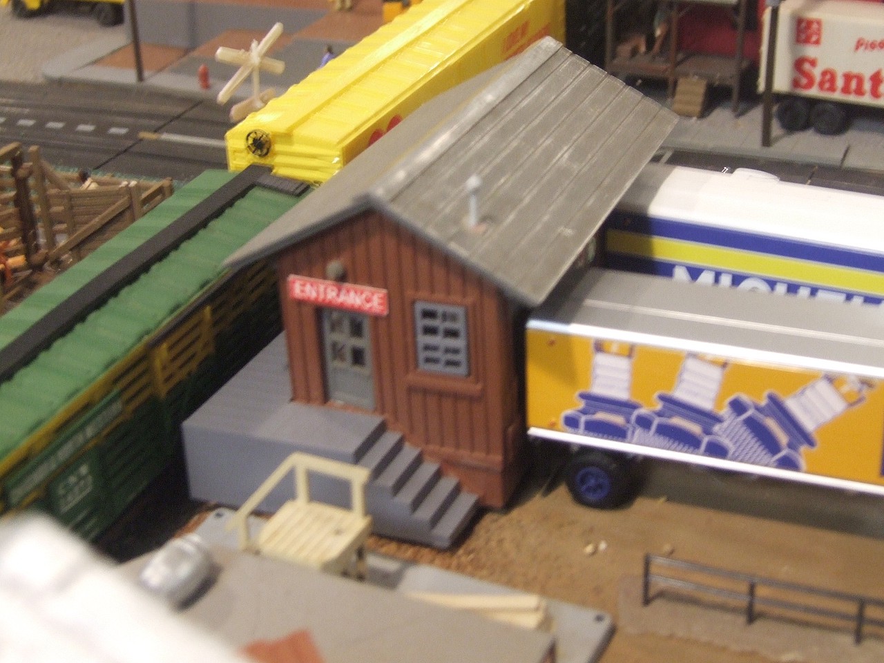 Freight Station Kit -- HO Scale Model Railroad Building -- #45171 ...