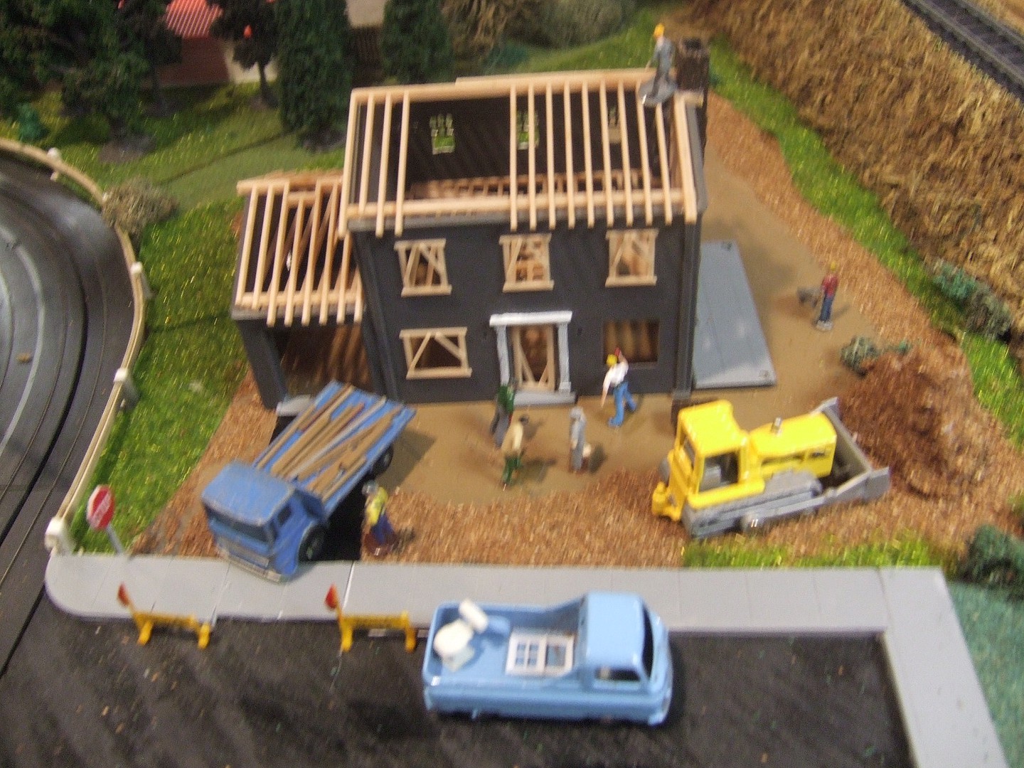House Under Construction Snap Kit -- HO Scale Model Railroad Building ...
