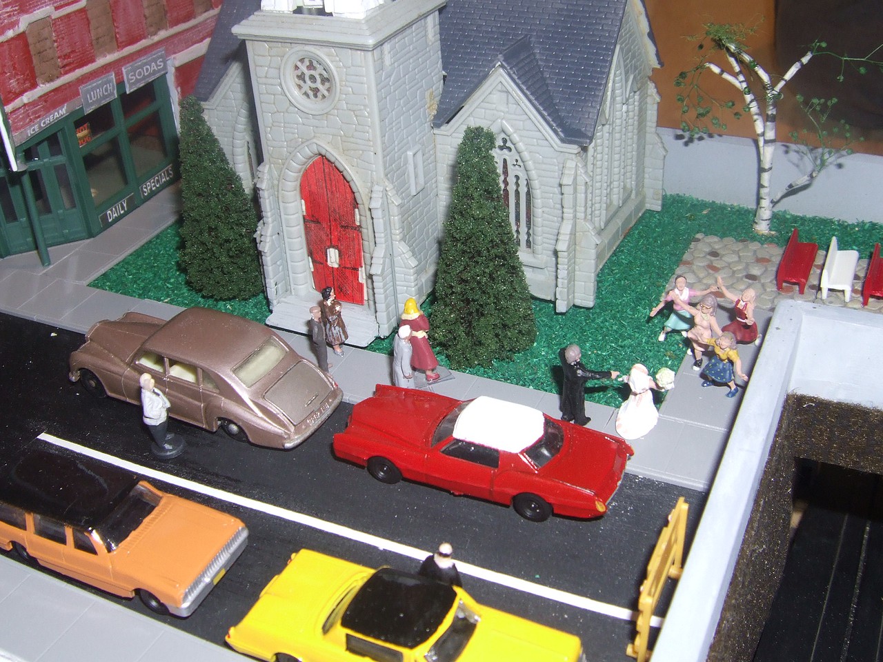 Cathedral Snap Kit -- HO Scale Model Railroad Building -- #45192 ...