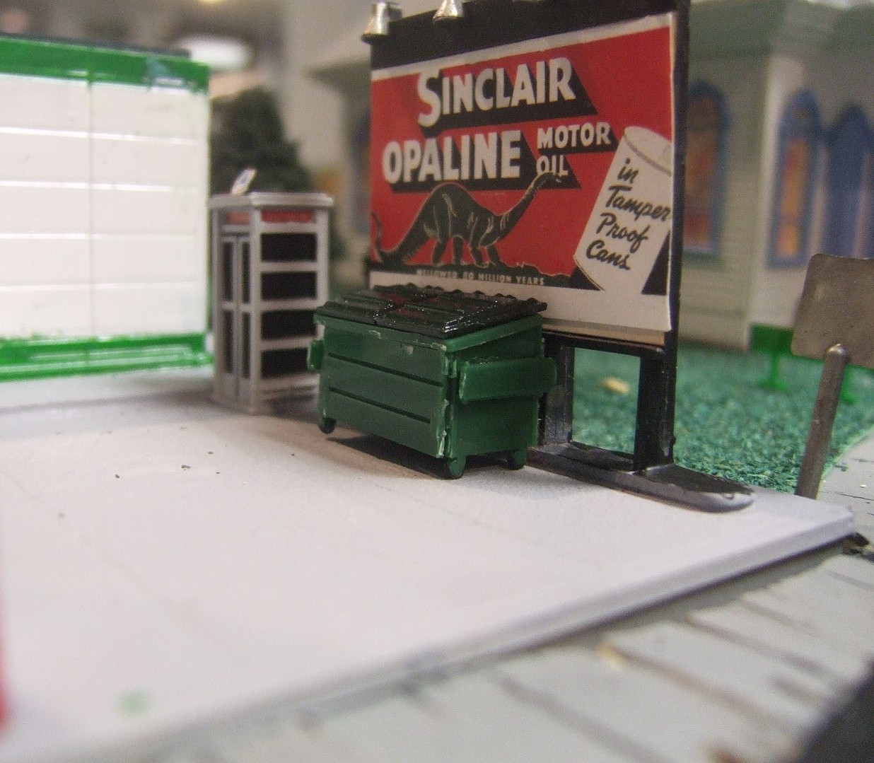 Gallery Pictures Imex Telephone Booth Assembled Perma-Scene (4) HO ...