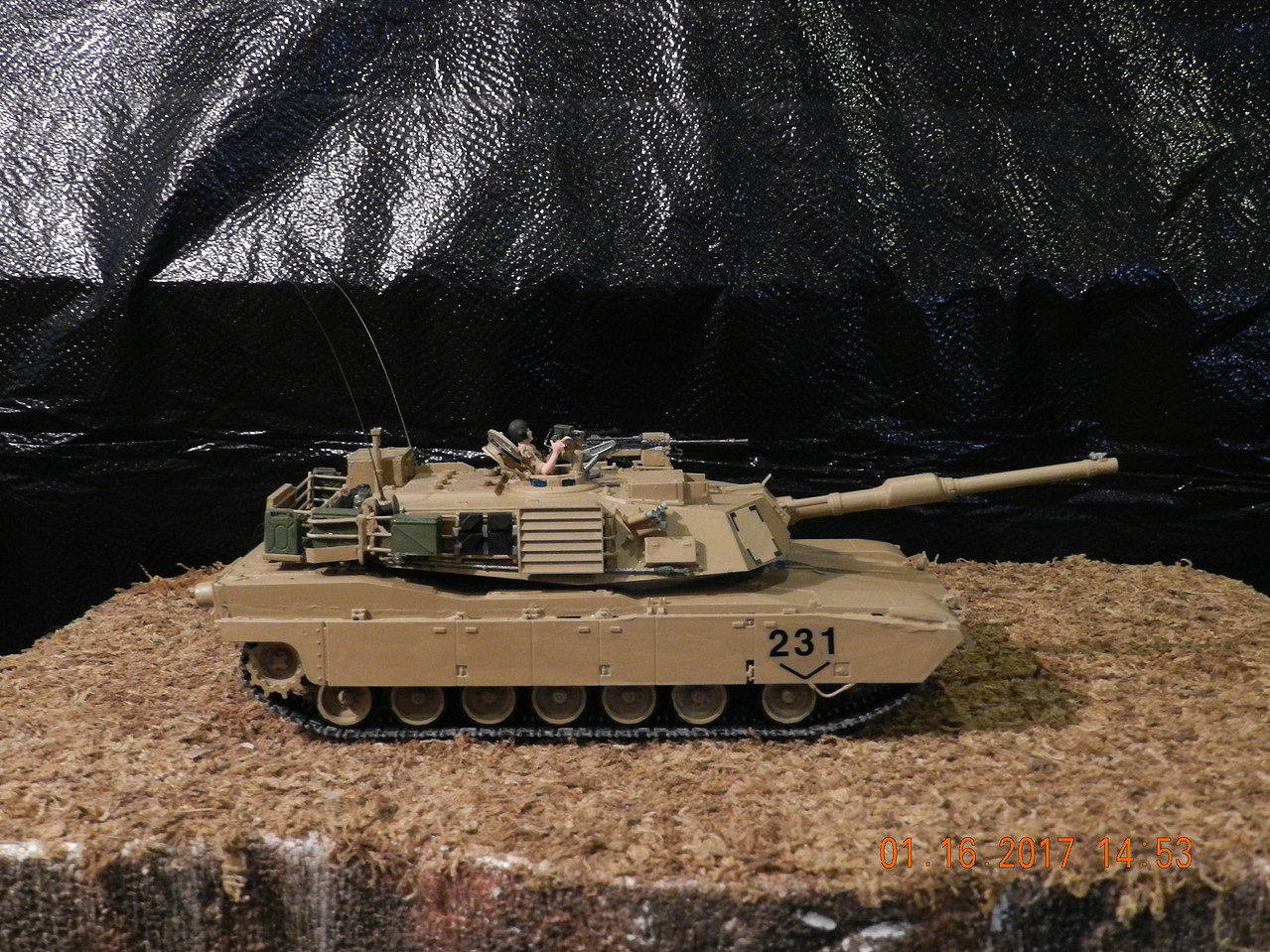 M1A1 Abrams US Army Tank Iraq 2003 -- Plastic Model Military Vehicle ...