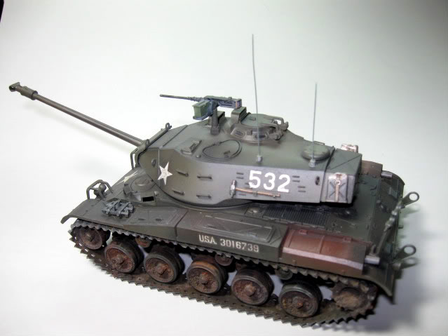 US M41 Walker Bulldog -- Plastic Model Military Vehicle Kit -- 1/35 ...