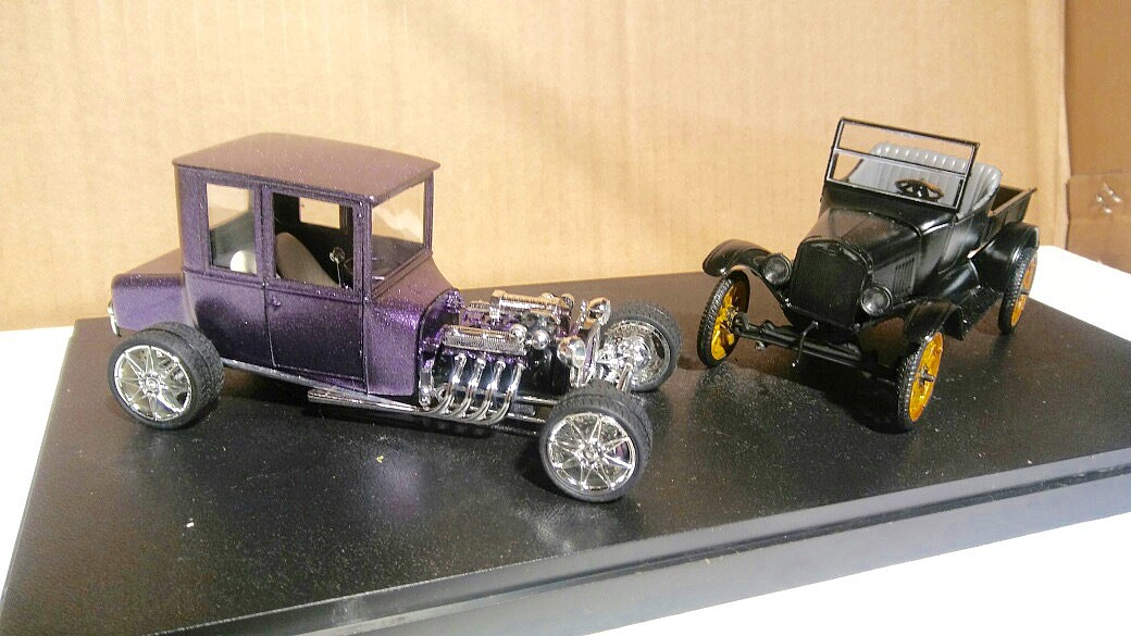 Three Stooges 1925 Ford Model T -- Plastic Model Car Kit -- 1/25 Scale ...