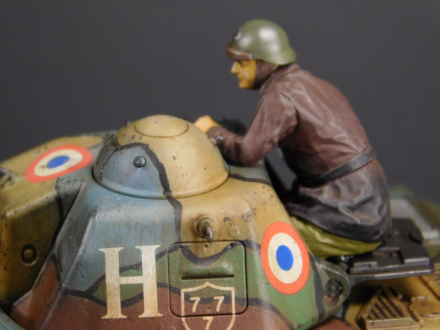 FRENCH LGHT TANK R35 -- Plastic Model Military Vehicle Kit -- 1/35 ...