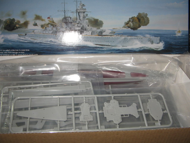 German Admiral Graf Spee Pocket Battleship 1939 -- Plastic Model Kit ...