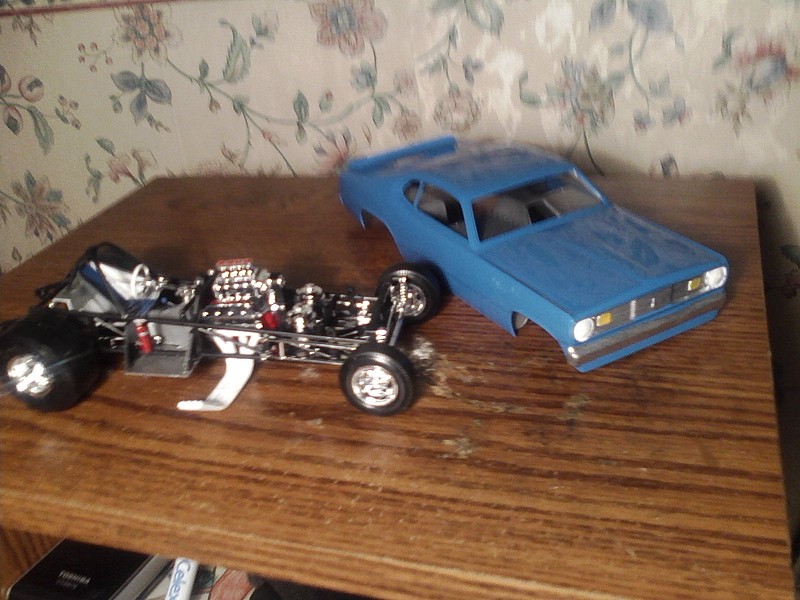 Gallery Pictures Monogram Cop-Out Plastic Model Car Kit 1/24 Scale #854093