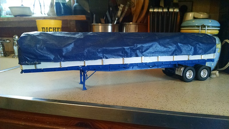 Fruehauf Flatbed Trailer -- Plastic Model Semi Trailer Kit -- 1/25 ...