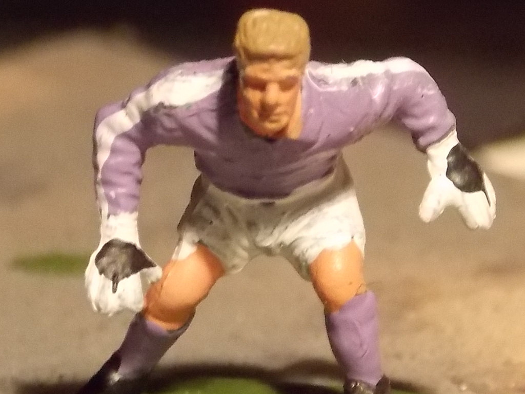 Sportsmen Set 1 Soccer (25) -- Plastic Model Soccer Player -- 1/72 ...