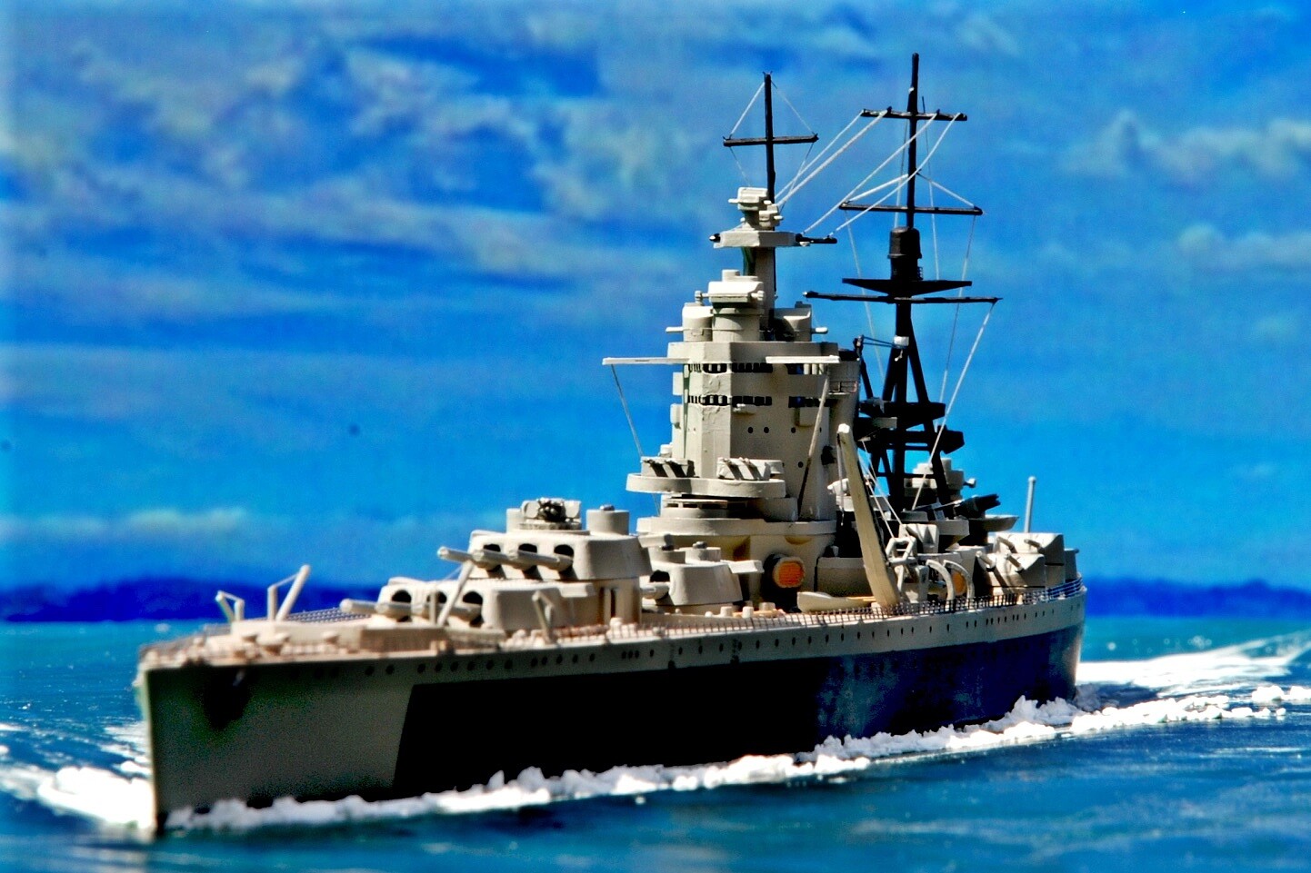 British Nelson Battleship Boat -- Plastic Model Military Ship Kit -- 1/ ...