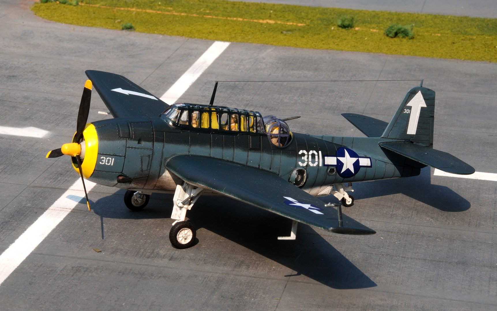 TBF1 Avenger US Bomber -- Plastic Model Airplane Kit -- 1/72 Scale ...