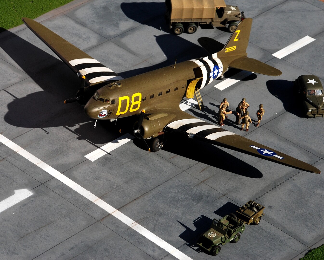 C-47 Skytrain -- Plastic Model Airplane Kit -- 1/72 Scale -- #550127 ...