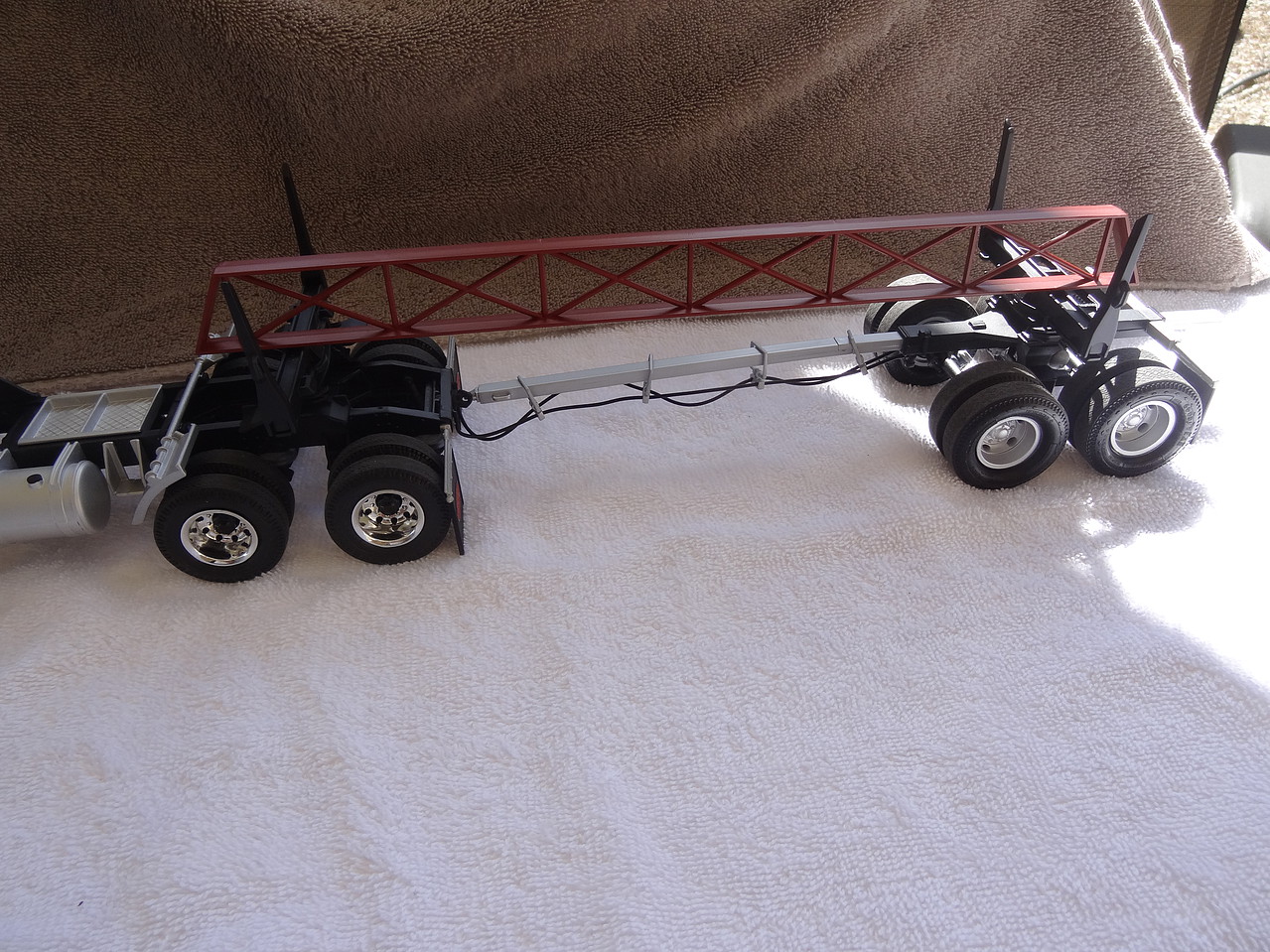 Peerless Roadrunner Logging Trailer -- Plastic Model Truck Kit -- 1/25 ...