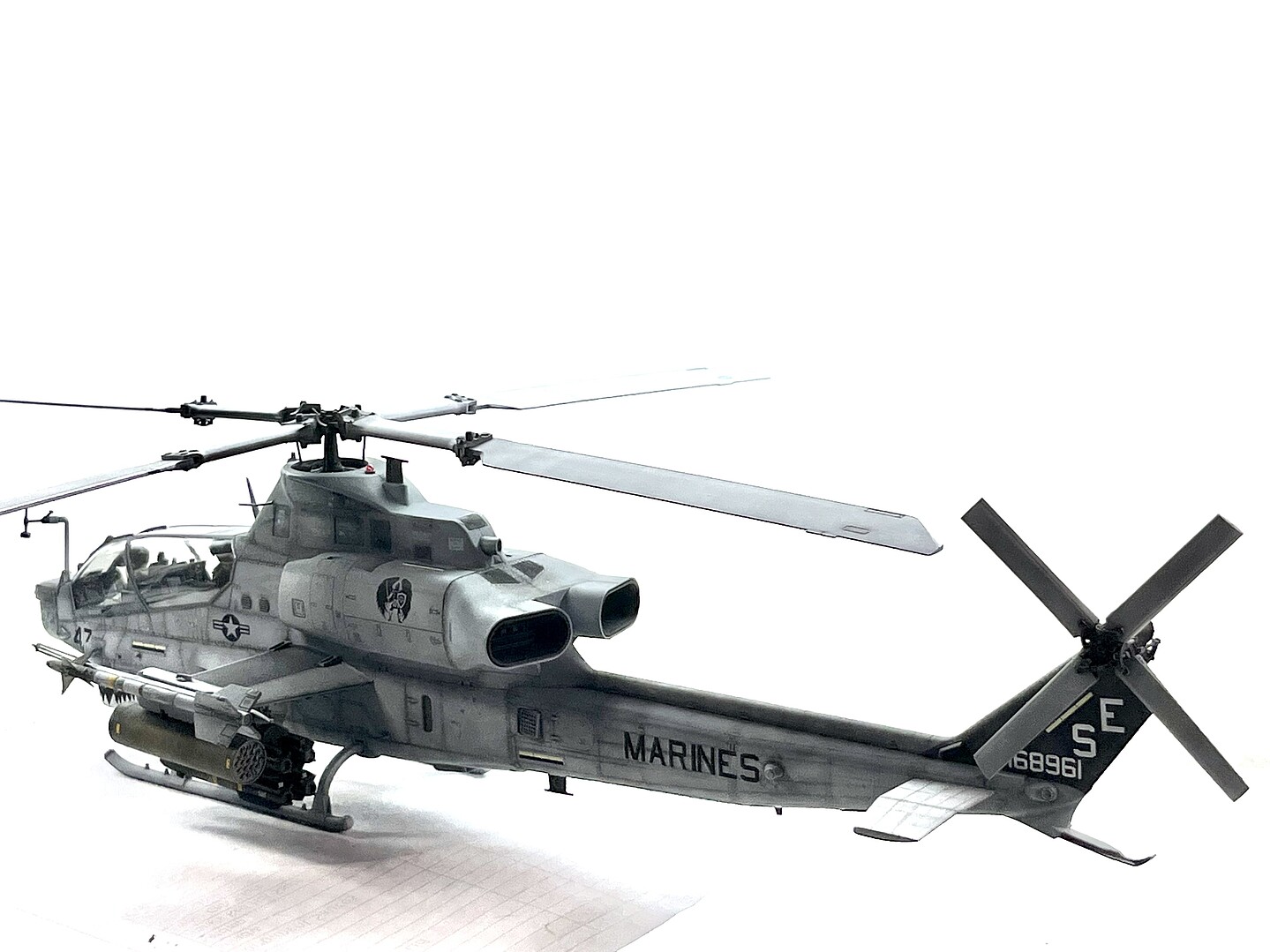 AH1Z Shark Mouth USMC -- Plastic Model Attack Helicopter Kit -- 1/35 ...