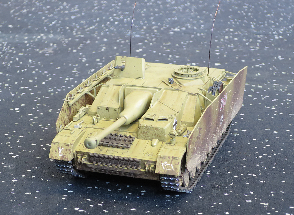 German Sturmgeschutz IV Tank -- Plastic Model Military Vehicle Kit -- 1 ...