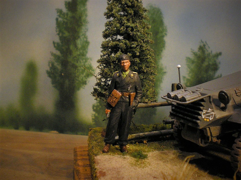 German 6-Wheeled Sd.Kfz.231 -- Plastic Model Military Vehicle Kit -- 1/ ...