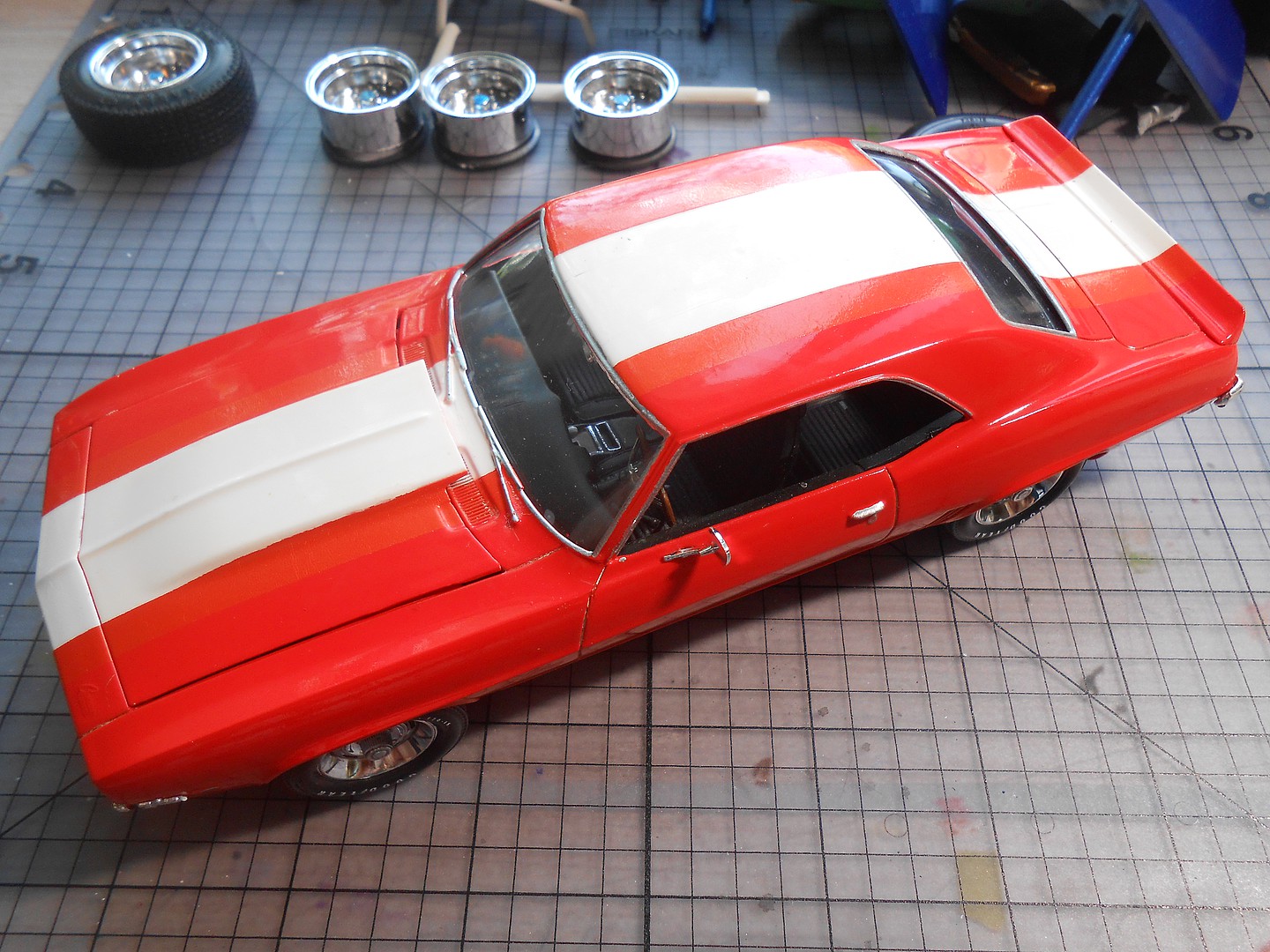 1969 Camaro Z28 RS -- Plastic Model Car Kit -- 1/25 Scale -- #857457 ...