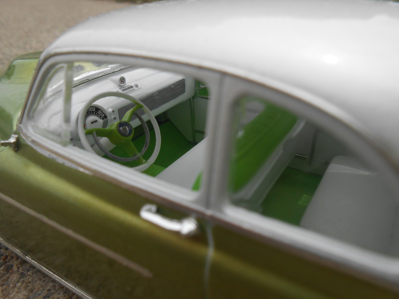 1950 Olds Custom -- Plastic Model Car Kit -- 1/25 Scale -- #854022 ...
