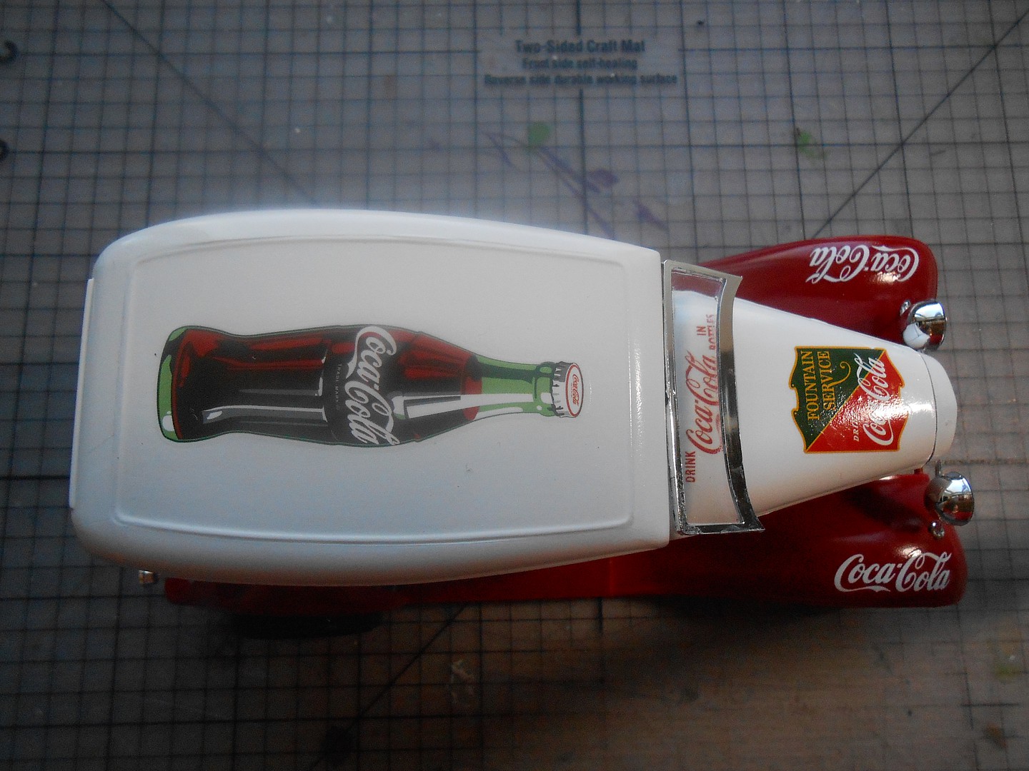 1932 Ford Sedan Delivery Truck, Coca-Cola -- Plastic Model Car Vehicle ...