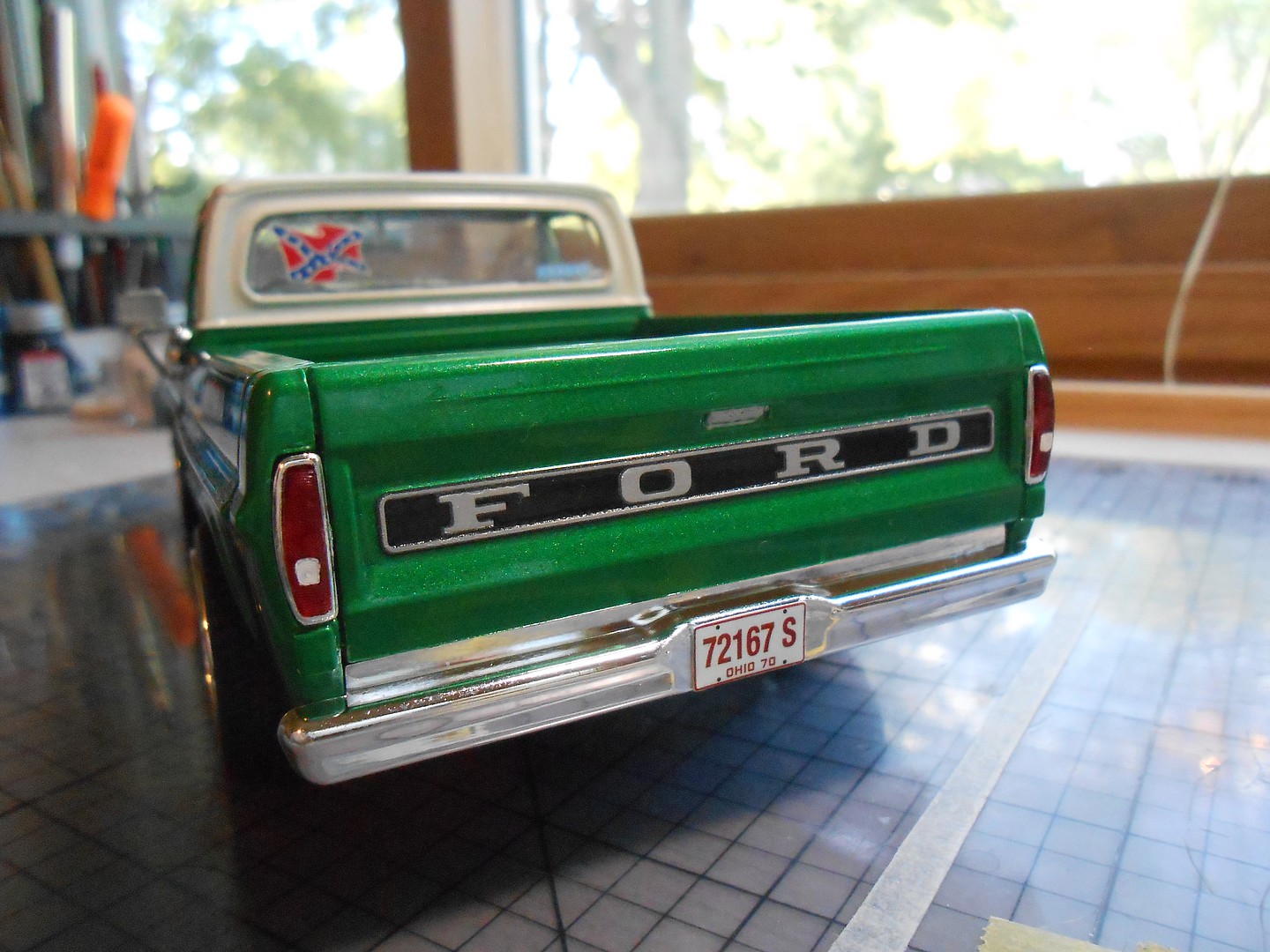 1970 F-100 Ford Custom Cab -- Plastic Model Car Kit -- 1/25 Scale ...