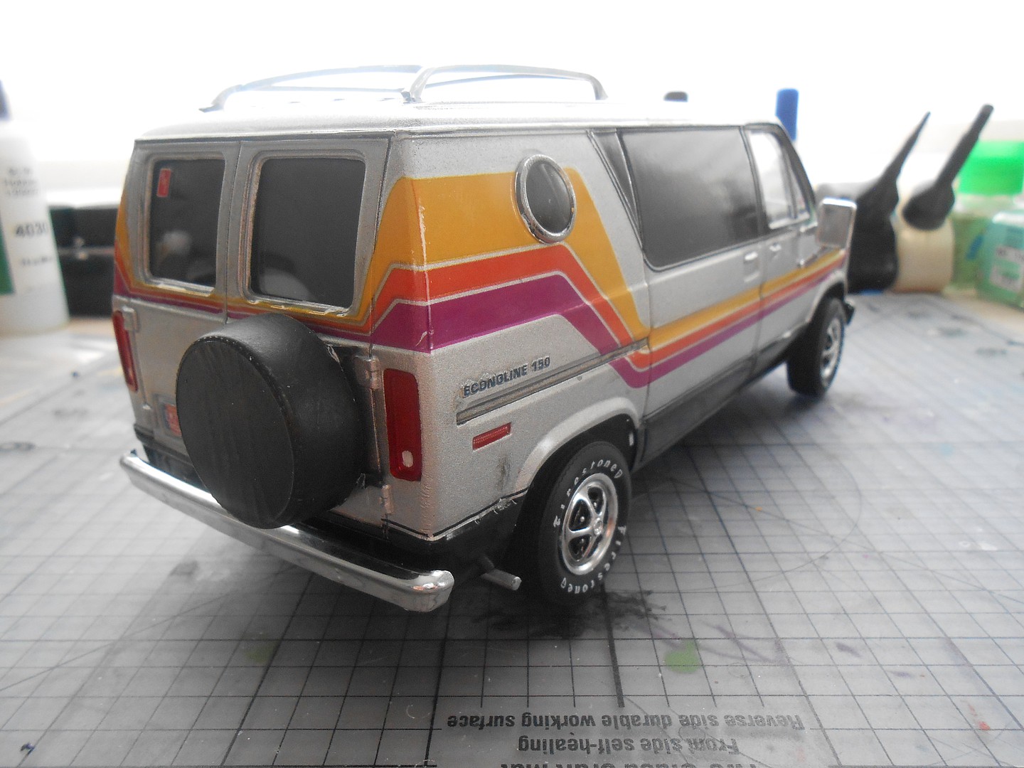 '77 Ford Cruising Van 2T -- Plastic Model Car Kit -- 1/25 Scale ...