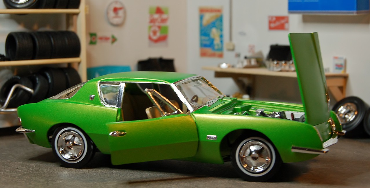 1963 Studebaker Avanti -- Plastic Model Car Kit -- 1/25 Scale -- #780 ...